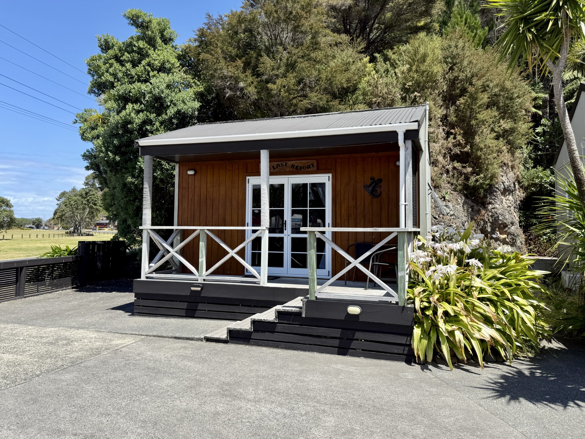 Last Resort Cabin - Anchor Lodge Coromandel